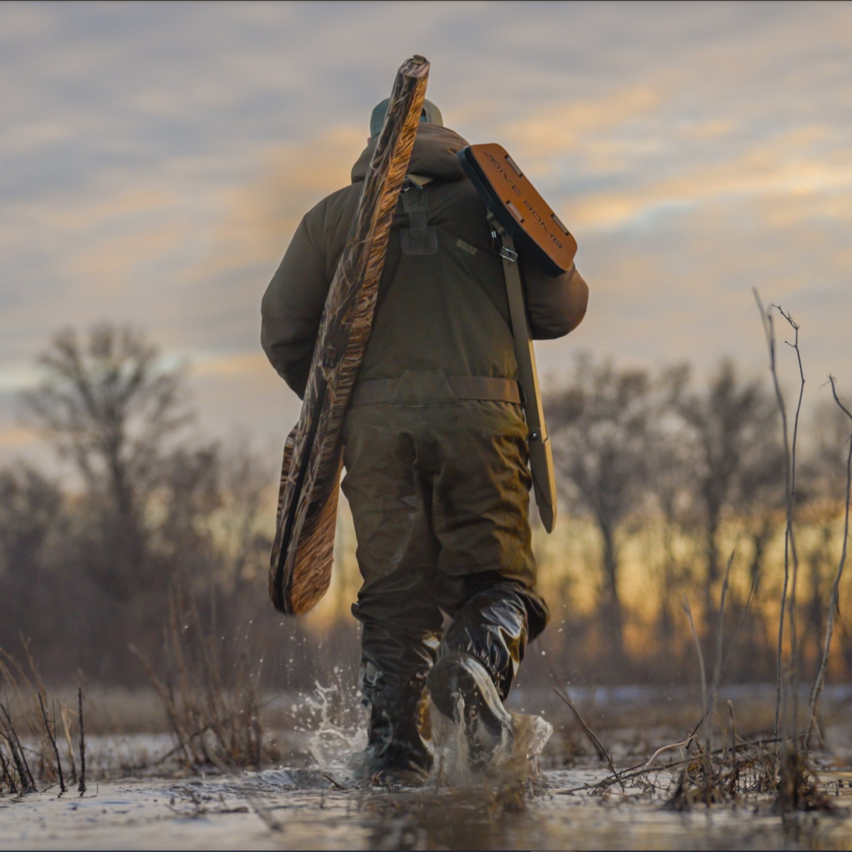 Marsh Seat | Comfortable & Adjustable For Waterfowl Hunting – Dive Bomb ...
